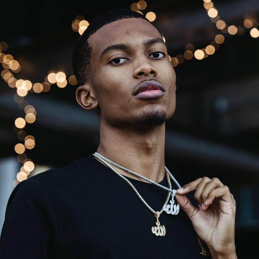 Baguette Allah Pendant White Gold - 6 ICE